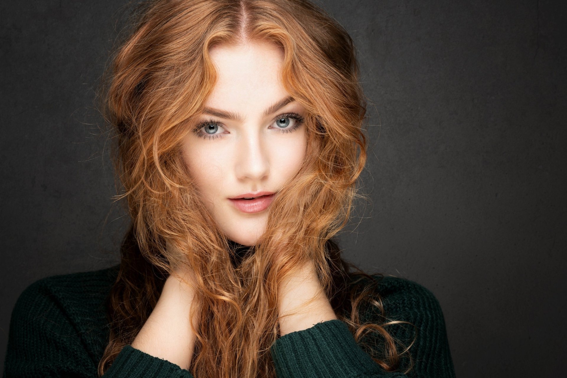Download Face Redhead Woman Model Hd Wallpaper 2047x1365 Wallpaper