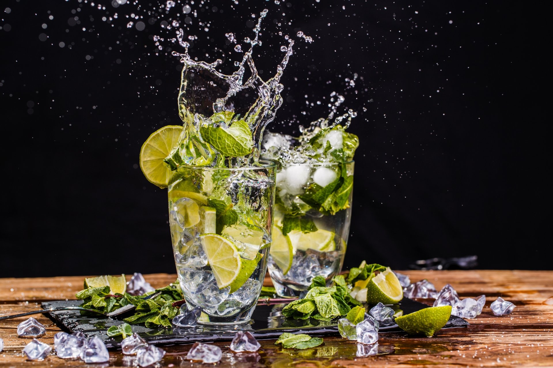 Download Drink Glass Ice Cube Food Cocktail 4k Ultra HD Wallpaper