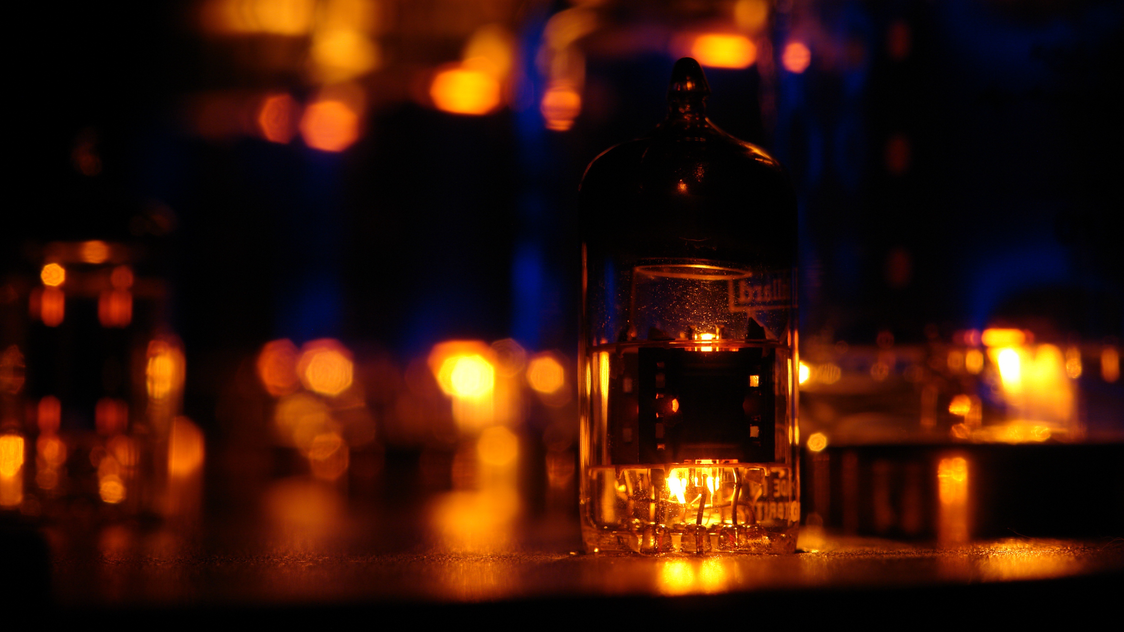 Lamp 4k Ultra HD Wallpaper