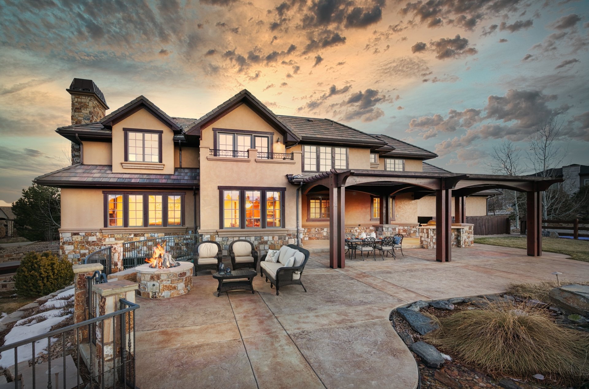 Cozy Houseyard Retreat with Inviting Chairs | 4K Ultra HD Wallpaper