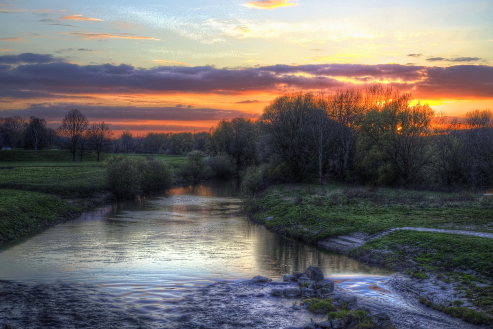 Sunset Serenity: 4K Ultra HD River Clouds over Germany's Nature by ...