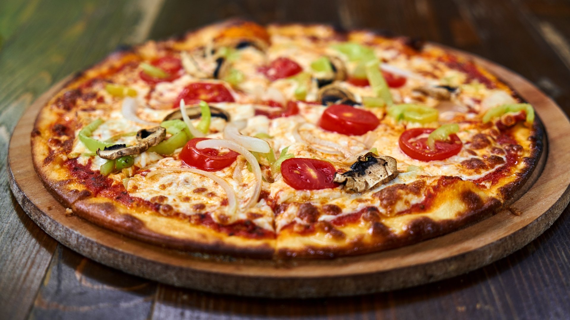 Download Food Pizza 4k Ultra HD Wallpaper