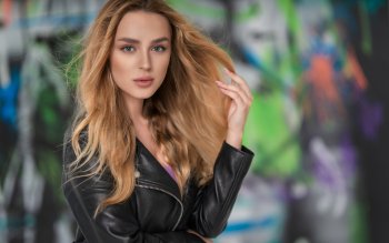 Download Leather Jacket Blue Eyes Blonde Model Woman PFP