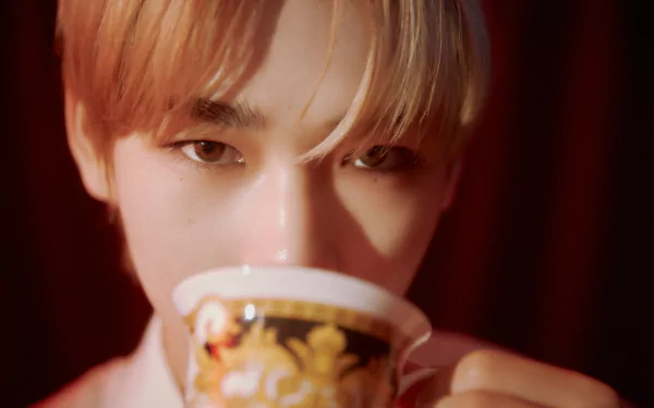 ENHYPEN-Inspired Ocean Blue 4K Wallpaper