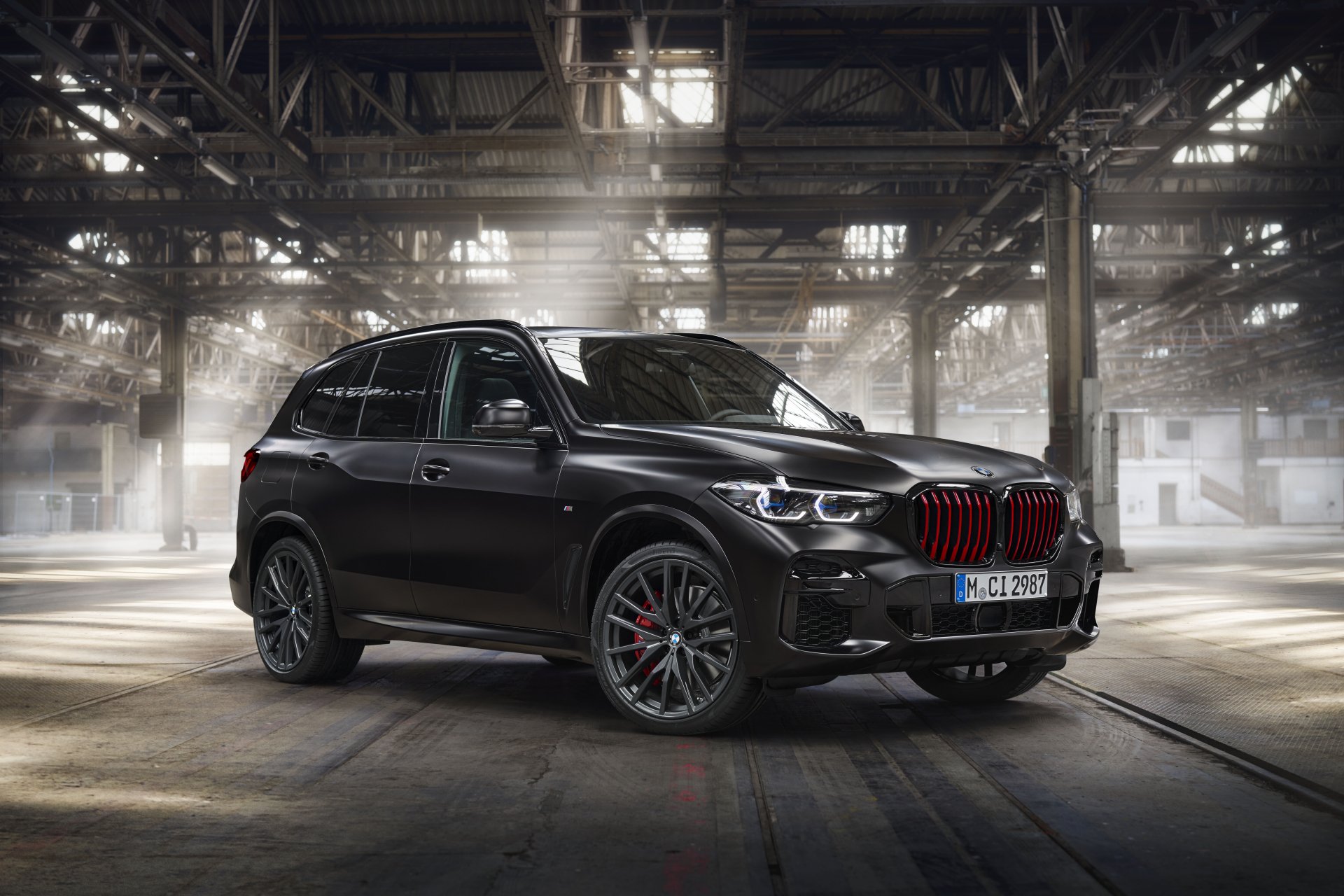 4K BMW X5 M50i 