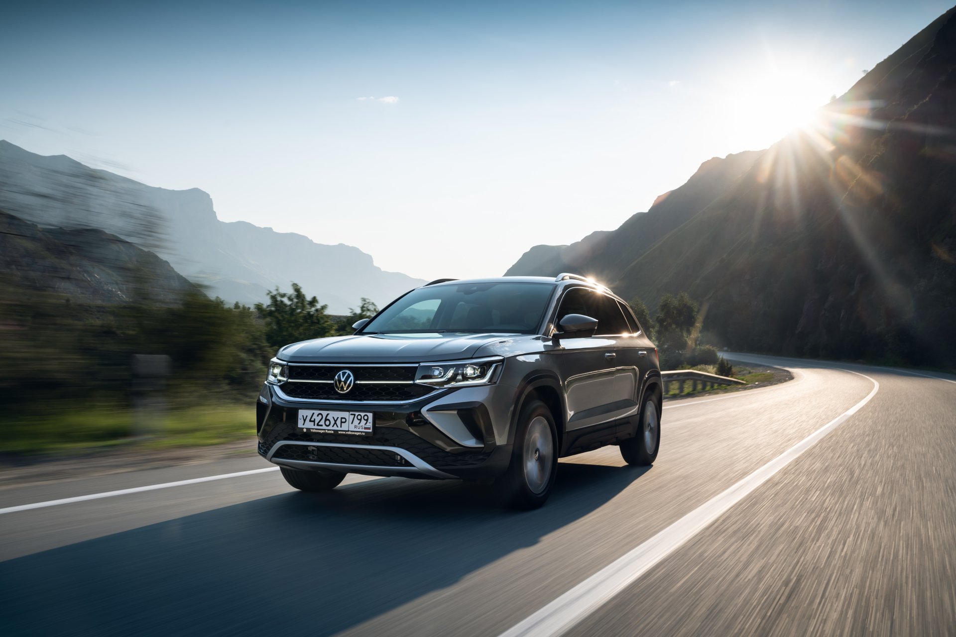 Download SUV Vehicle Volkswagen Taos 4k Ultra HD Wallpaper