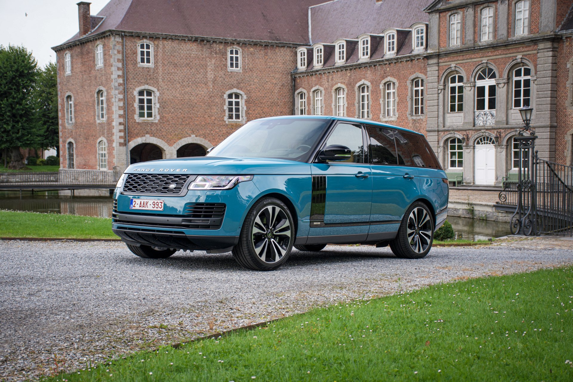Download SUV Vehicle Range Rover 4k Ultra HD Wallpaper