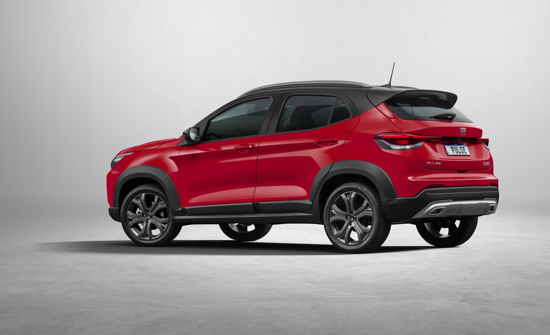 Download SUV Vehicle Fiat Pulse Audace Turbo 200 8k Ultra HD Wallpaper