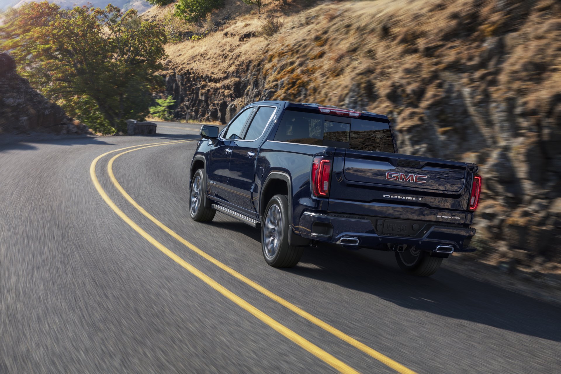 Download GMC Sierra Denali Ultimate Crew Cab Vehicle GMC Sierra Denali ...