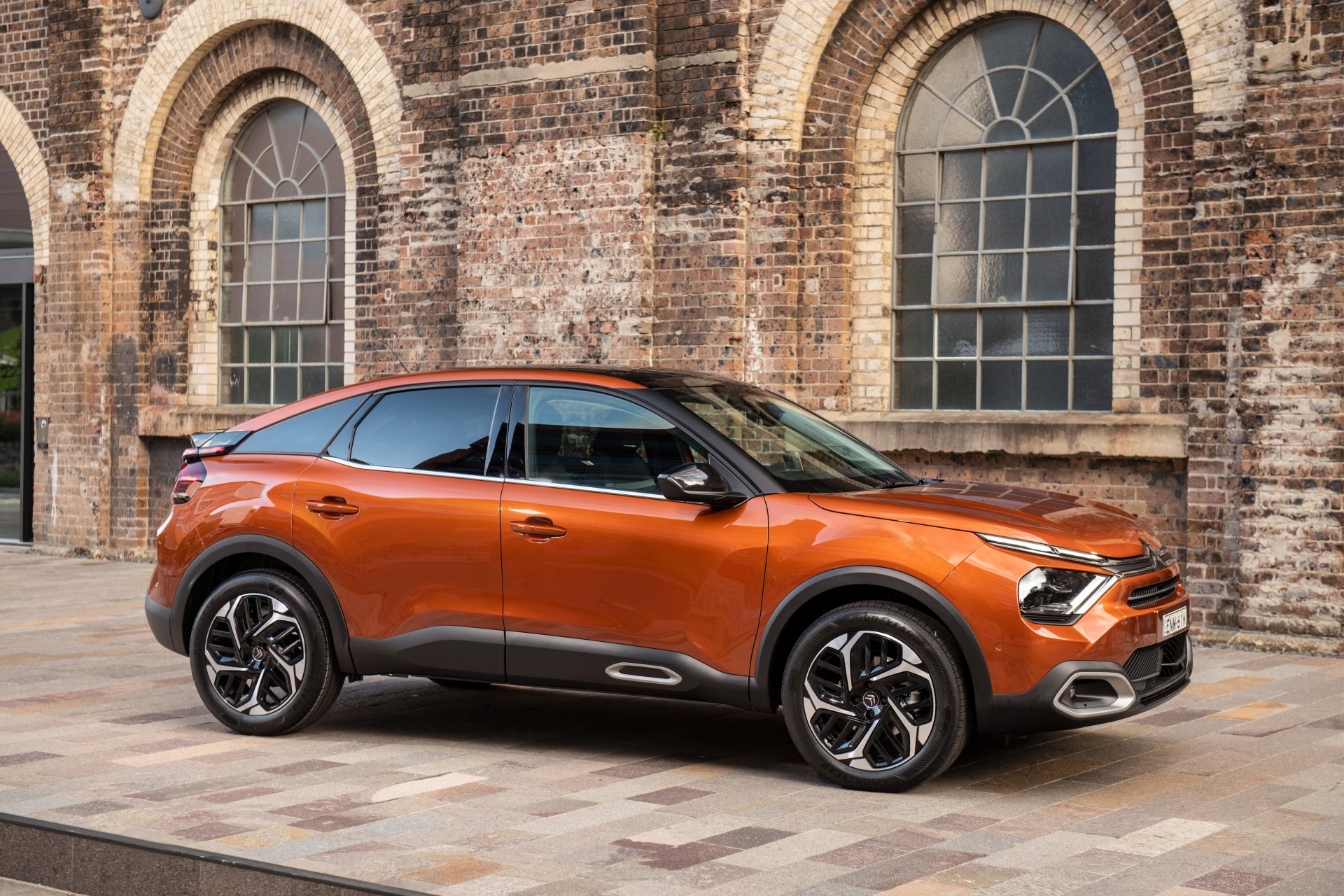 Download SUV Vehicle Citroen C4 4k Ultra HD Wallpaper