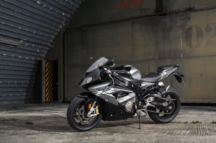 BMW S1000RR - Desktop Wallpapers, Phone Wallpaper, PFP, Gifs, and More!