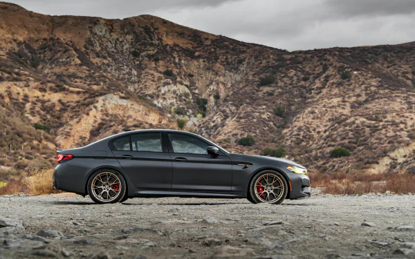BMW M5 CS in 4K Ultra HD – Dynamic Power Unleashed