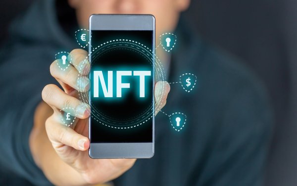 [] NFT 4k Wallpapers