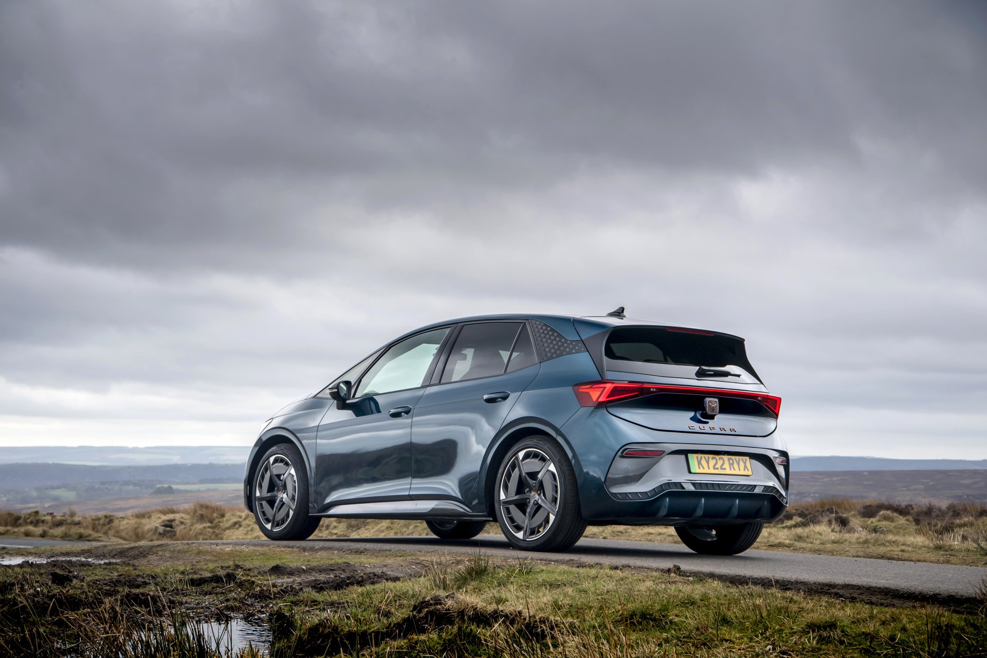 Download Vehicle Cupra Born 4k Ultra HD Wallpaper