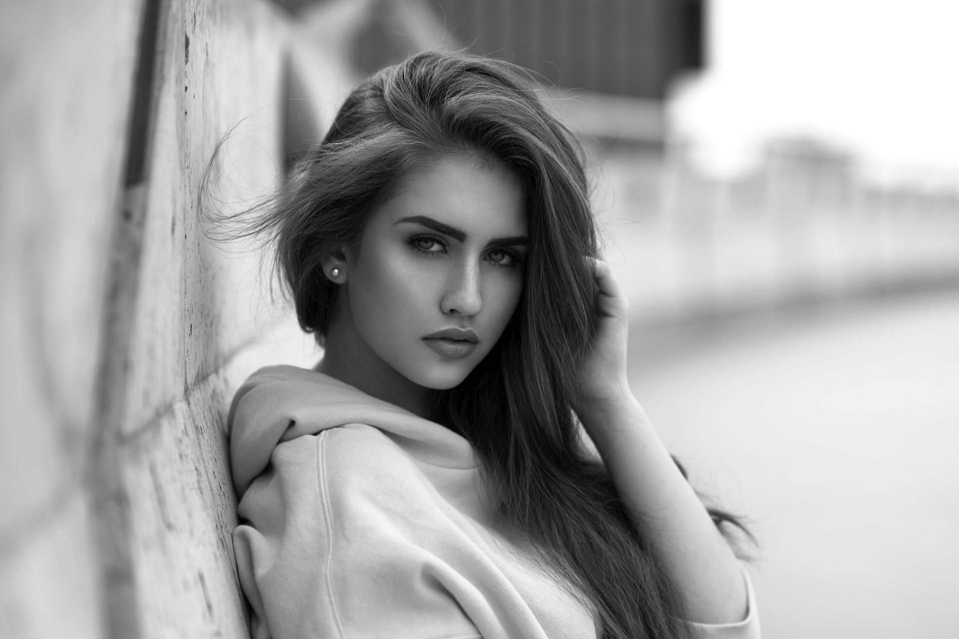 Download Black & White Woman Model HD Wallpaper by Ariel Grabowski