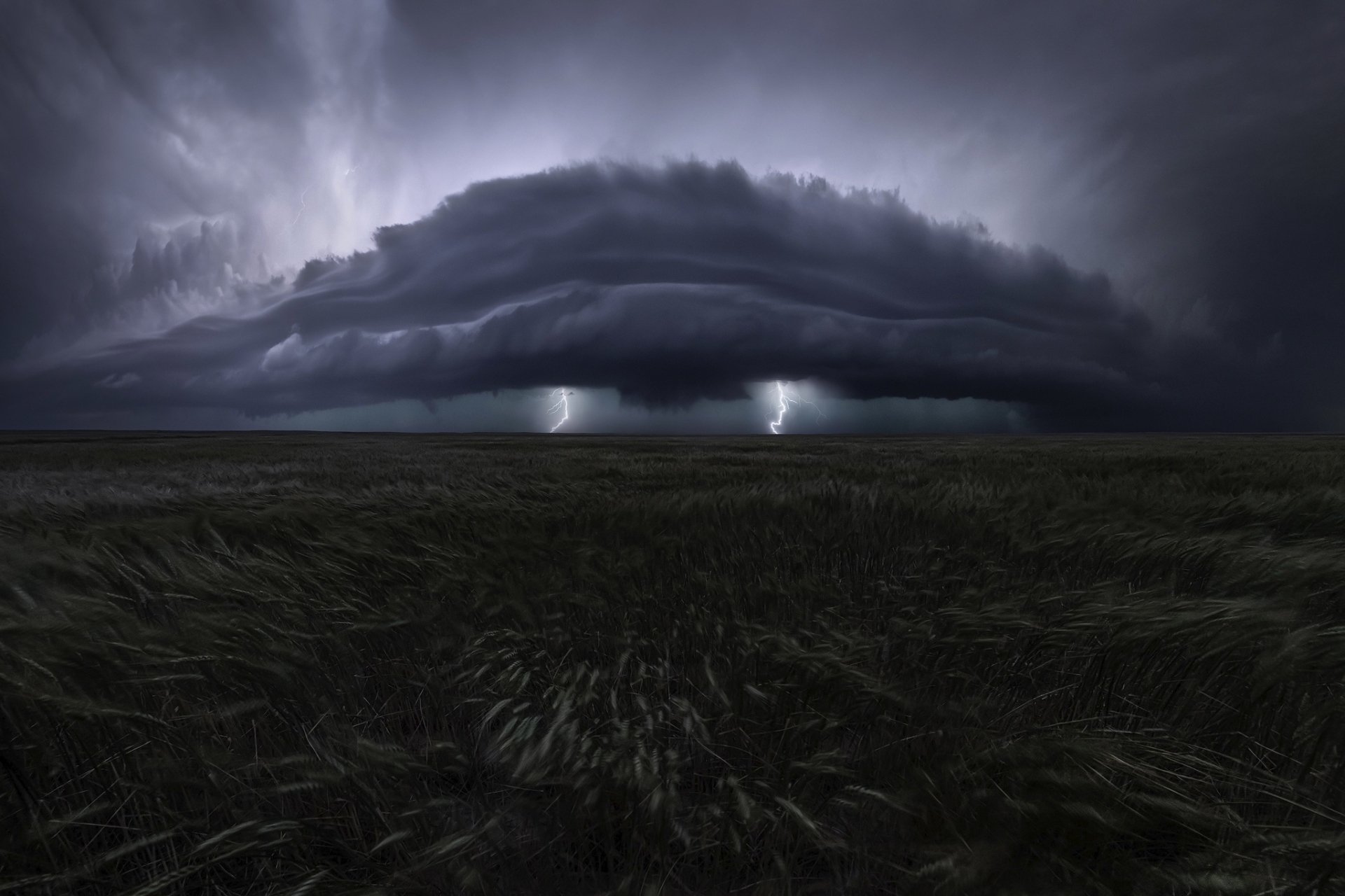 HD Storm Clouds: Nature’s Fierce Lightning Display | 2048x1365 ...