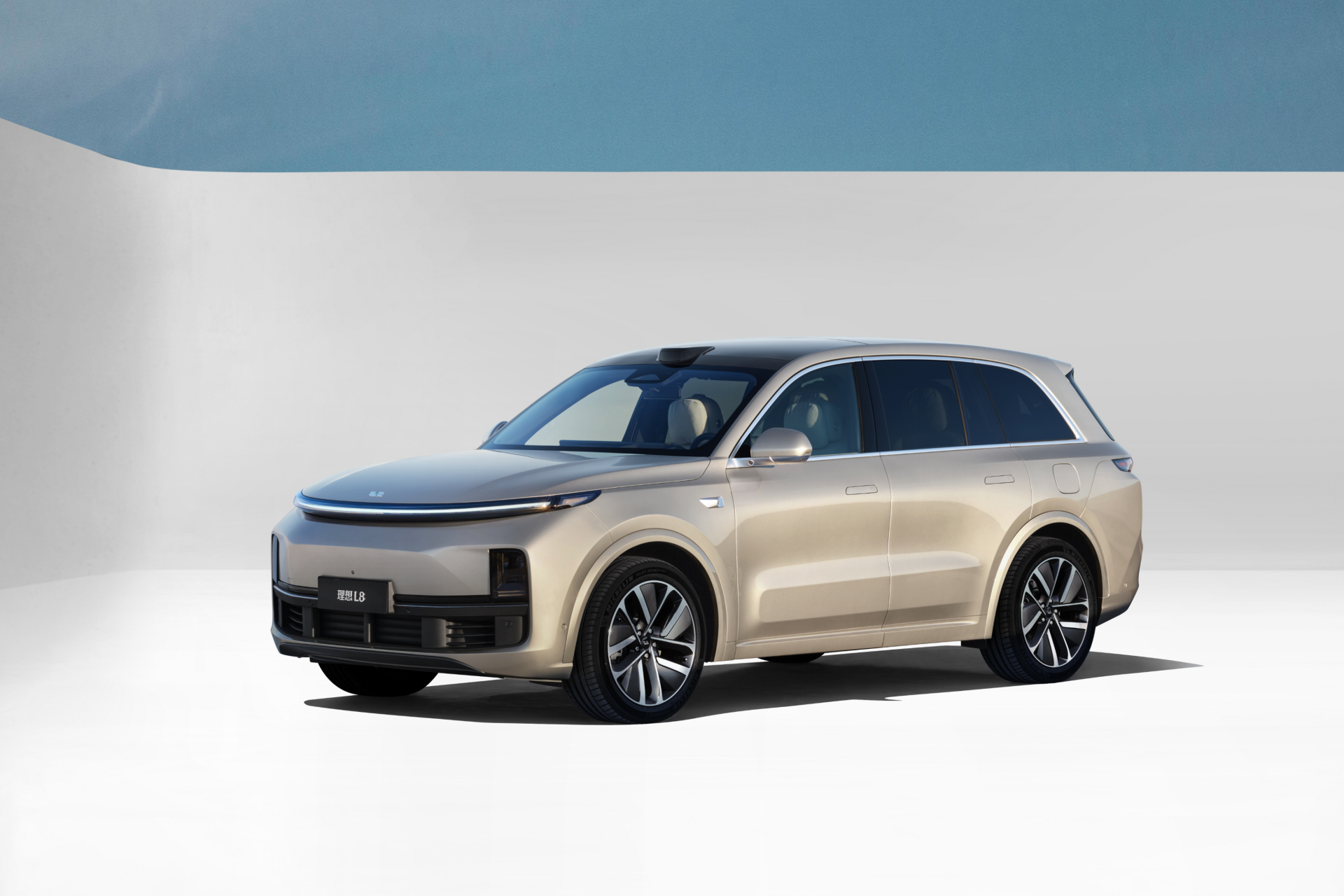 Download Vehicle Li L8 4k Ultra HD Wallpaper