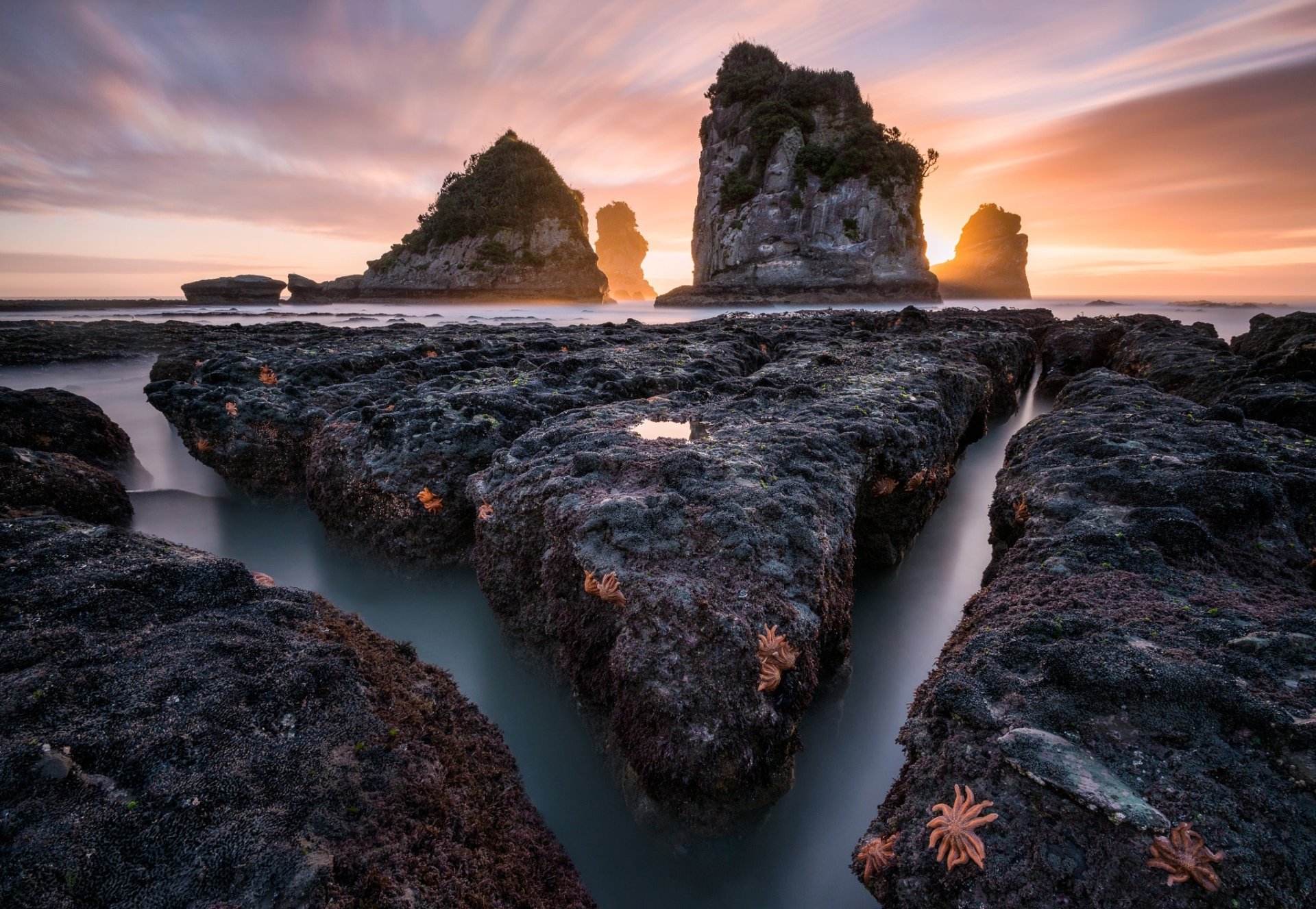 Download Nature Rock HD Wallpaper