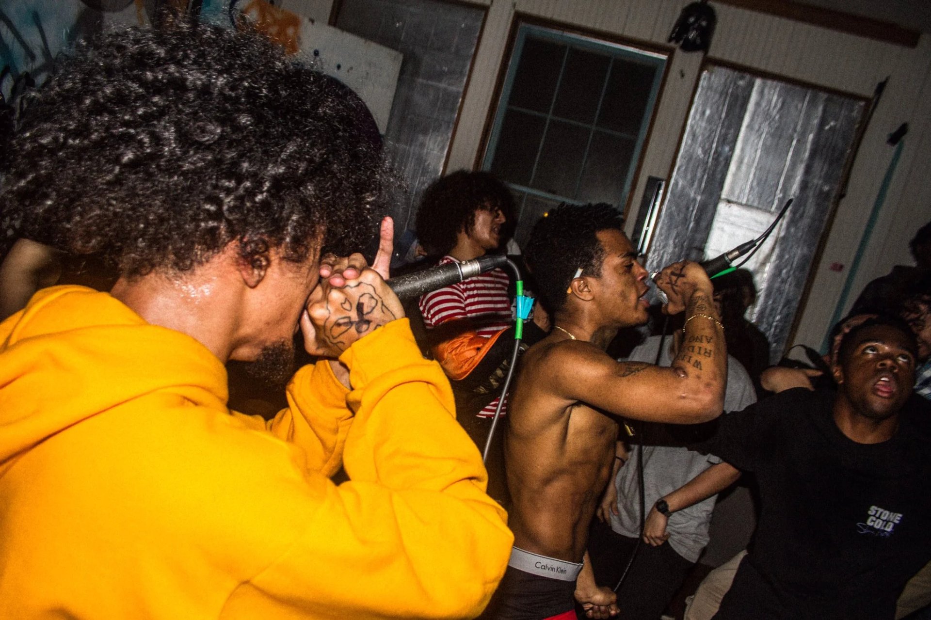 XXXTentacion Live: Raw Energy HD Music Vibes Wallpaper