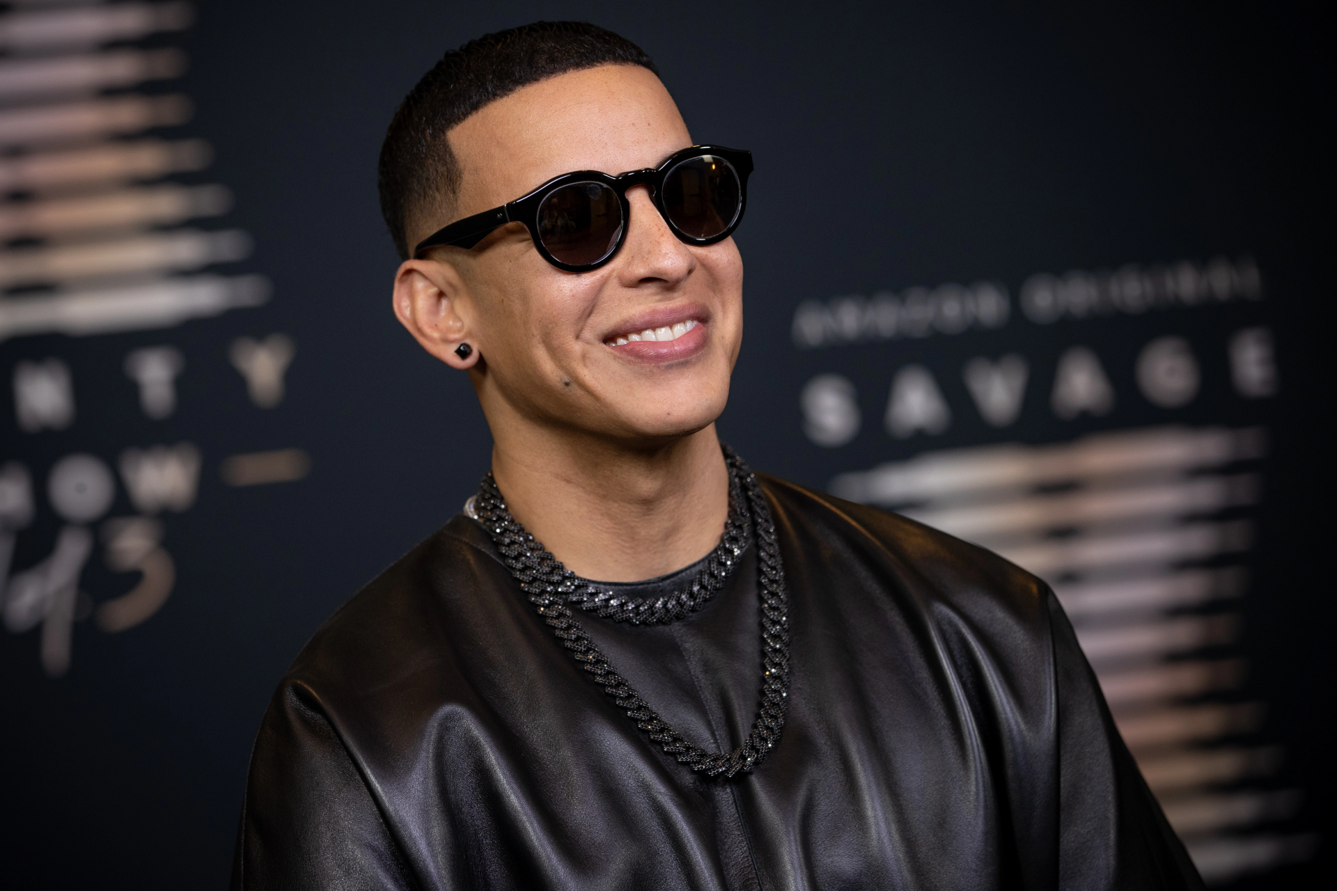 Daddy Yankee Stylish HD Wallpaper