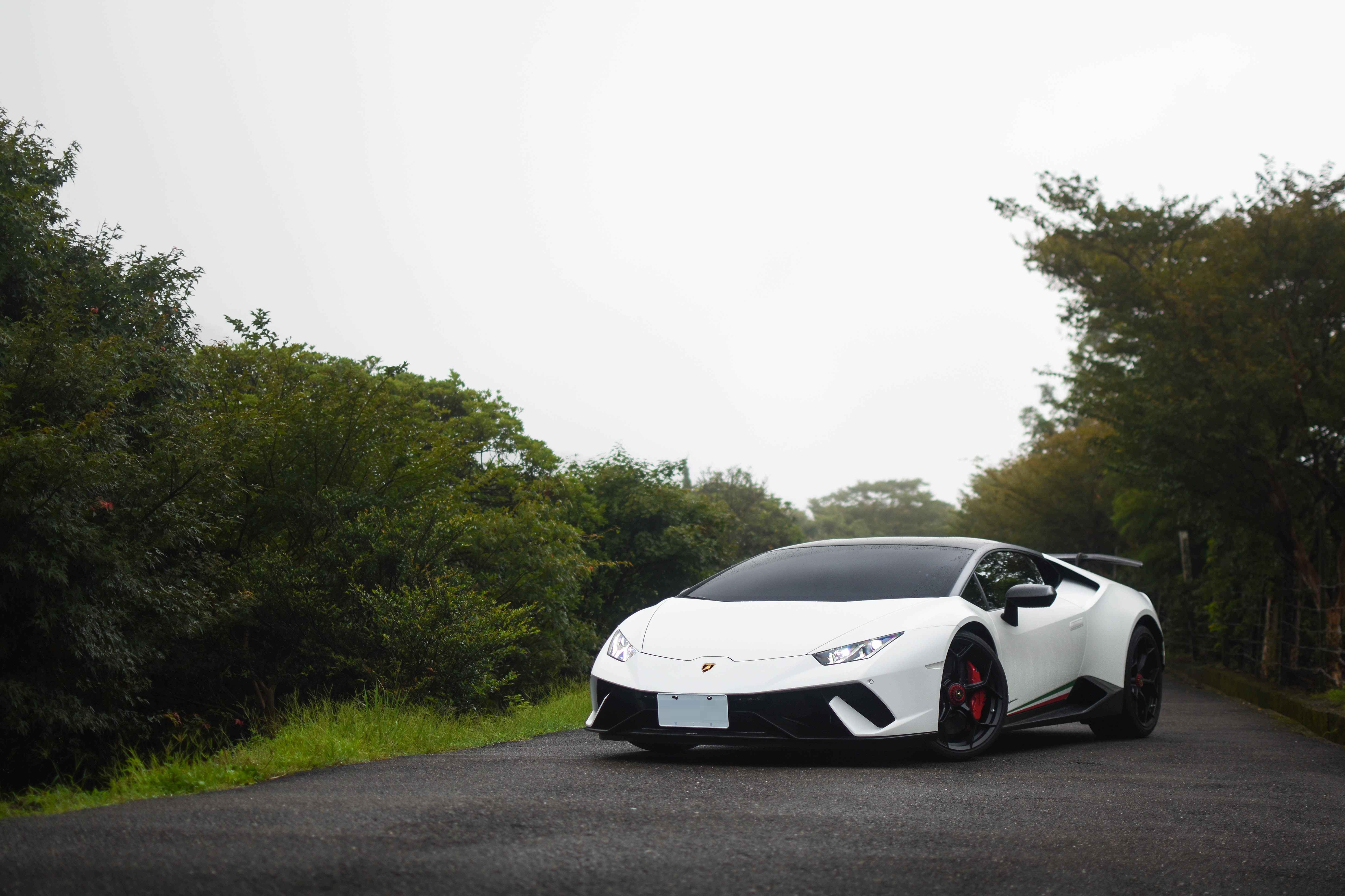 Download Car Lamborghini Lamborghini Huracan 4k Ultra HD Wallpaper