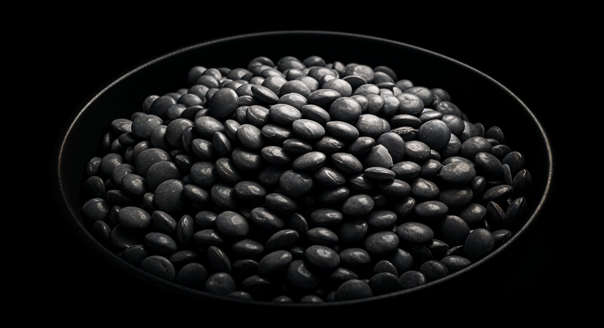 Elegant Lentils: 4K Ultra HD Wallpaper by QuantumCurator