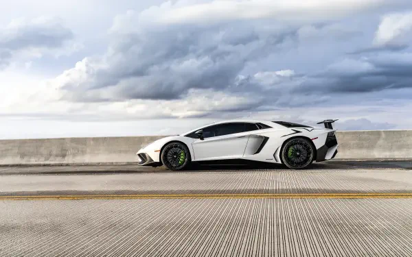 [120+] Lamborghini 8k Wallpapers
