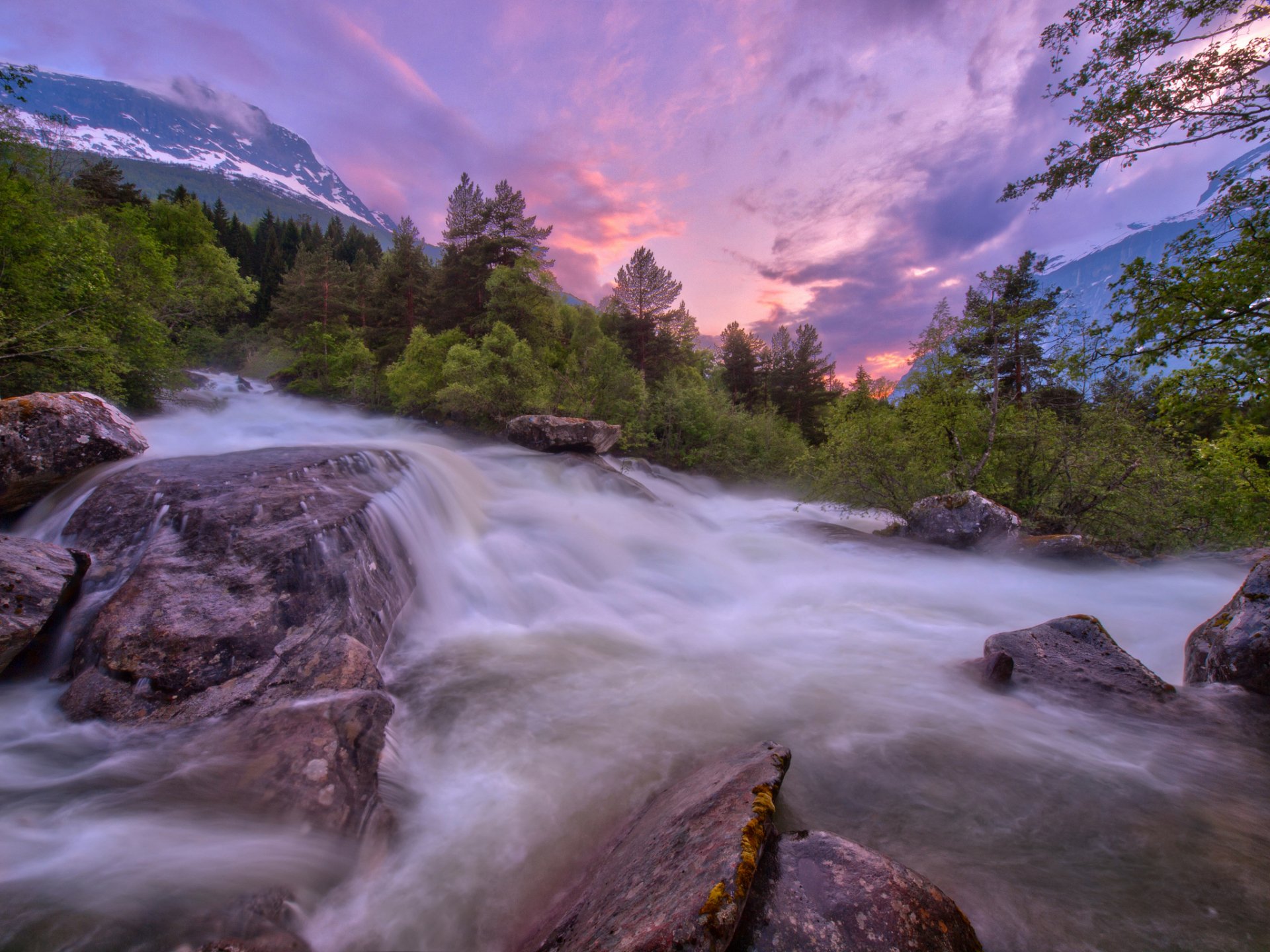 Download Nature River HD Wallpaper
