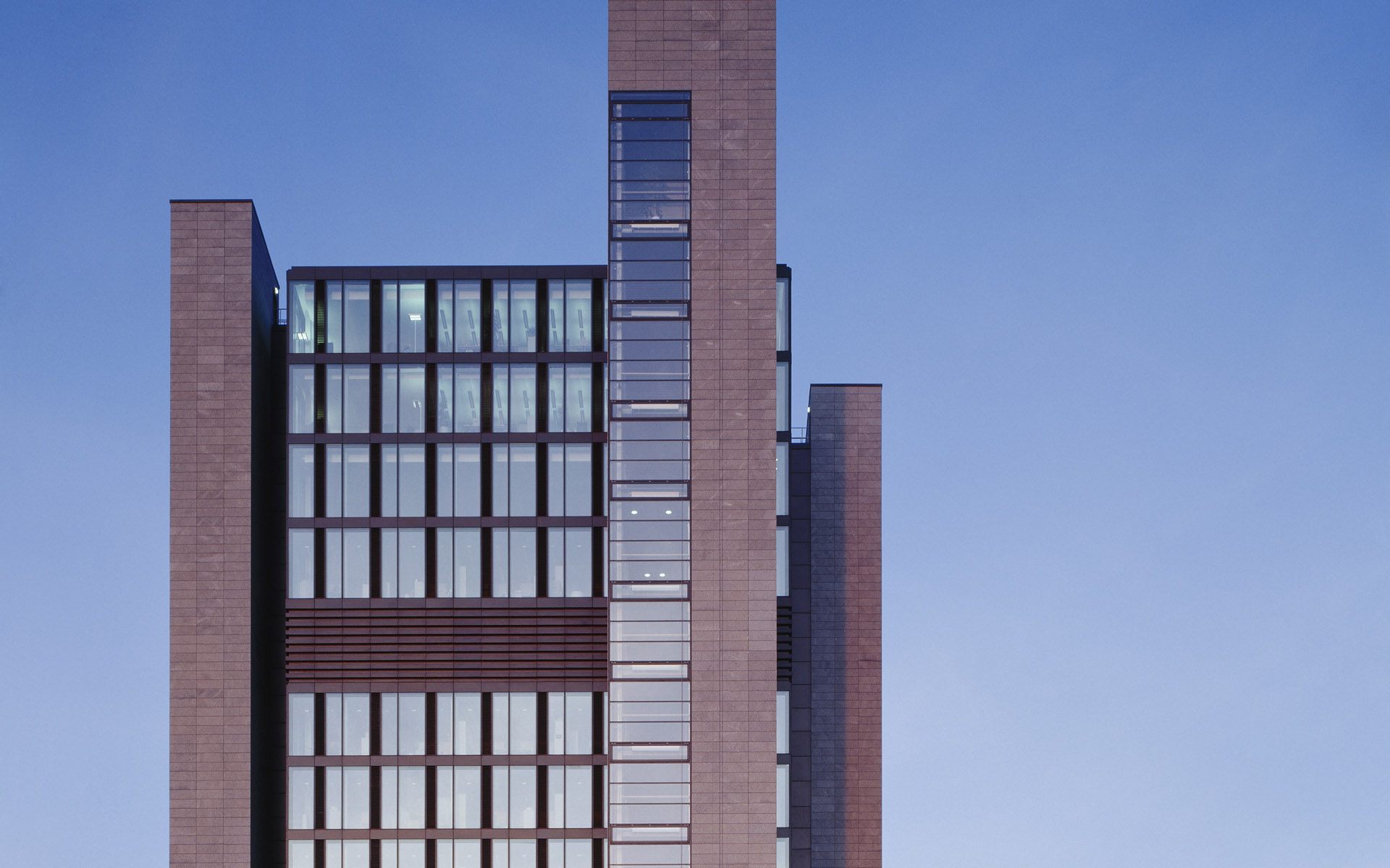 Download Man Made Building HD Wallpaper