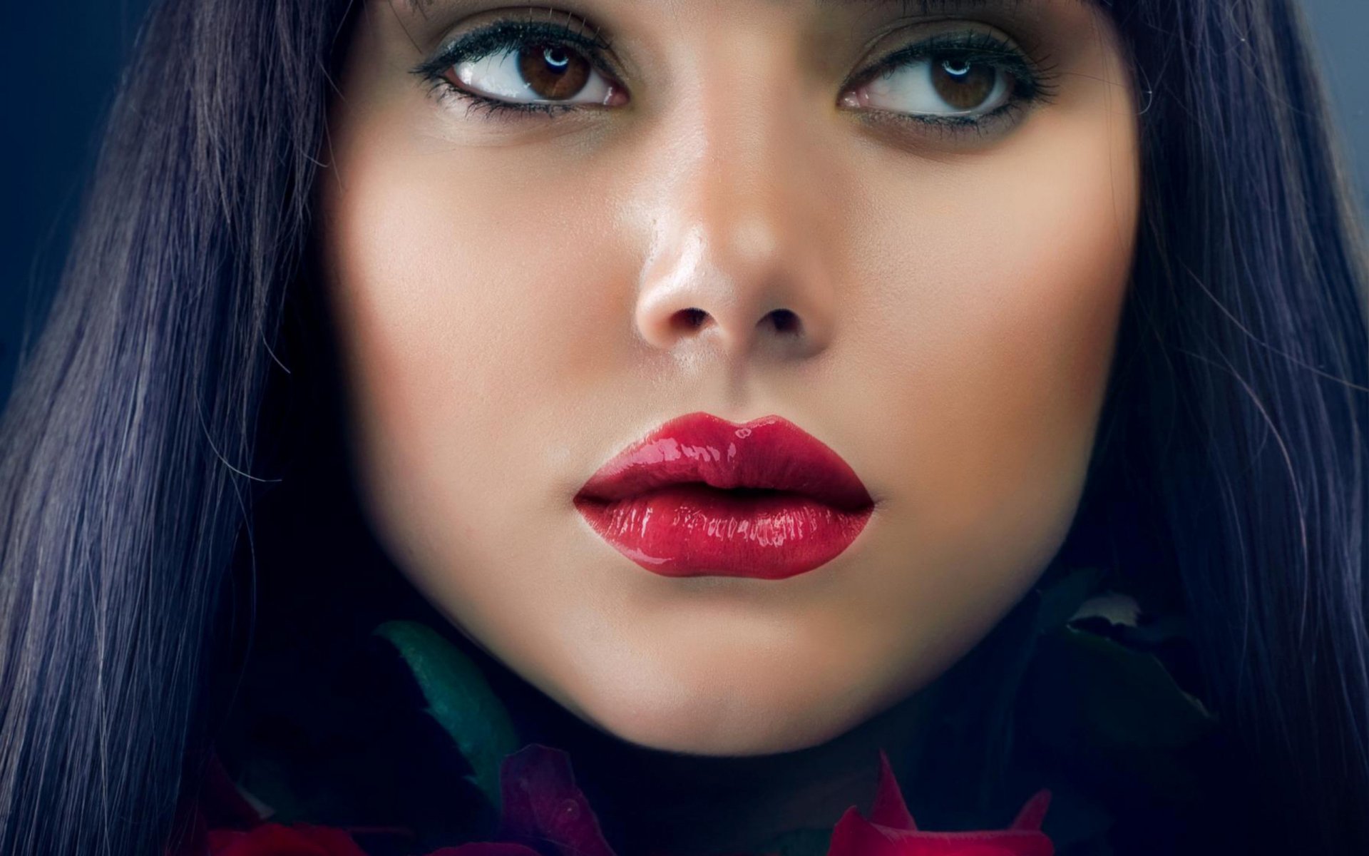 Stunning Woman's Face HD Wallpaper