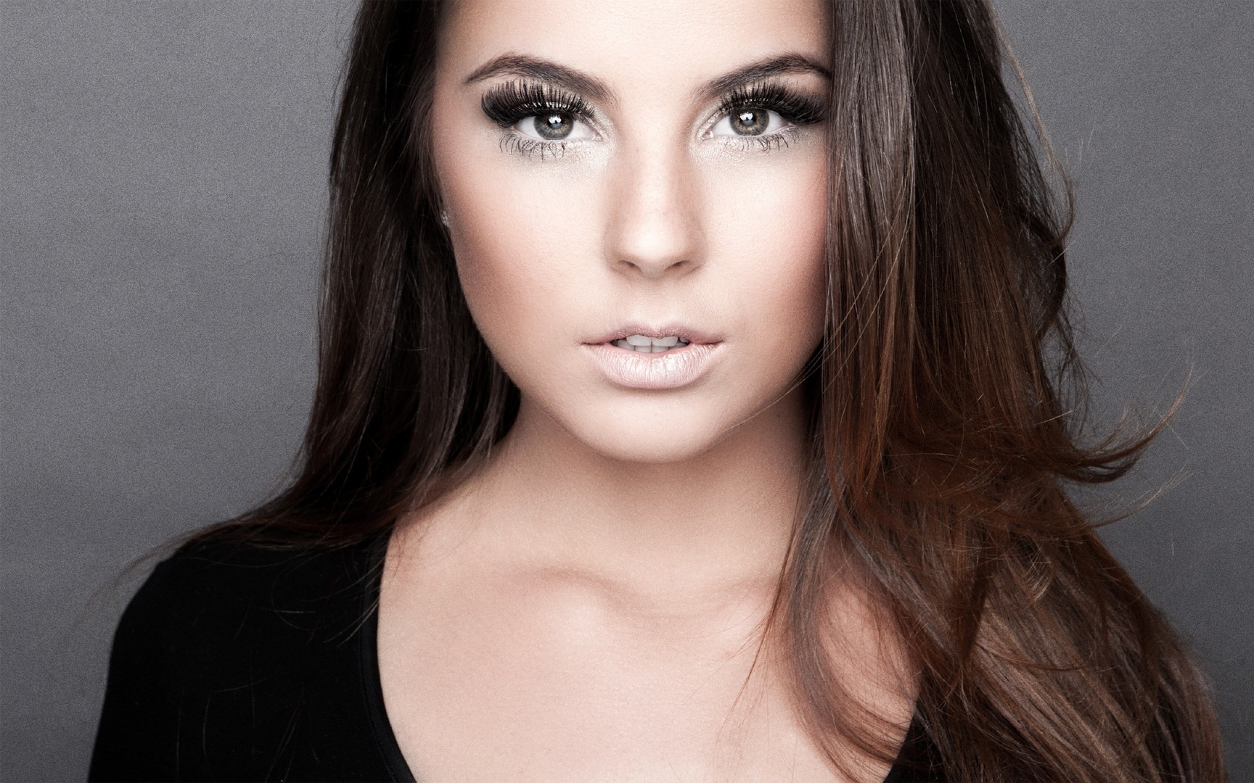 Radiant Woman Face HD Wallpaper Spotlight