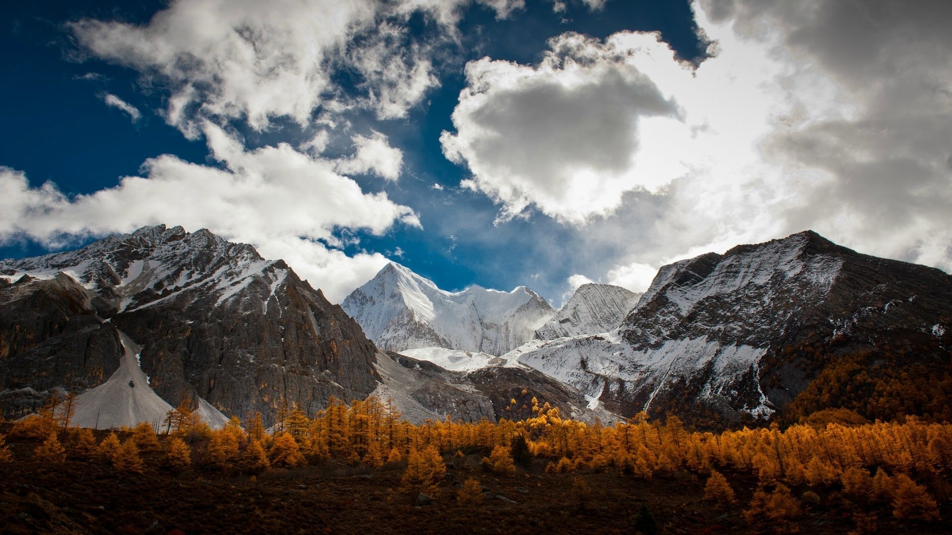 Download Nature Mountain HD Wallpaper