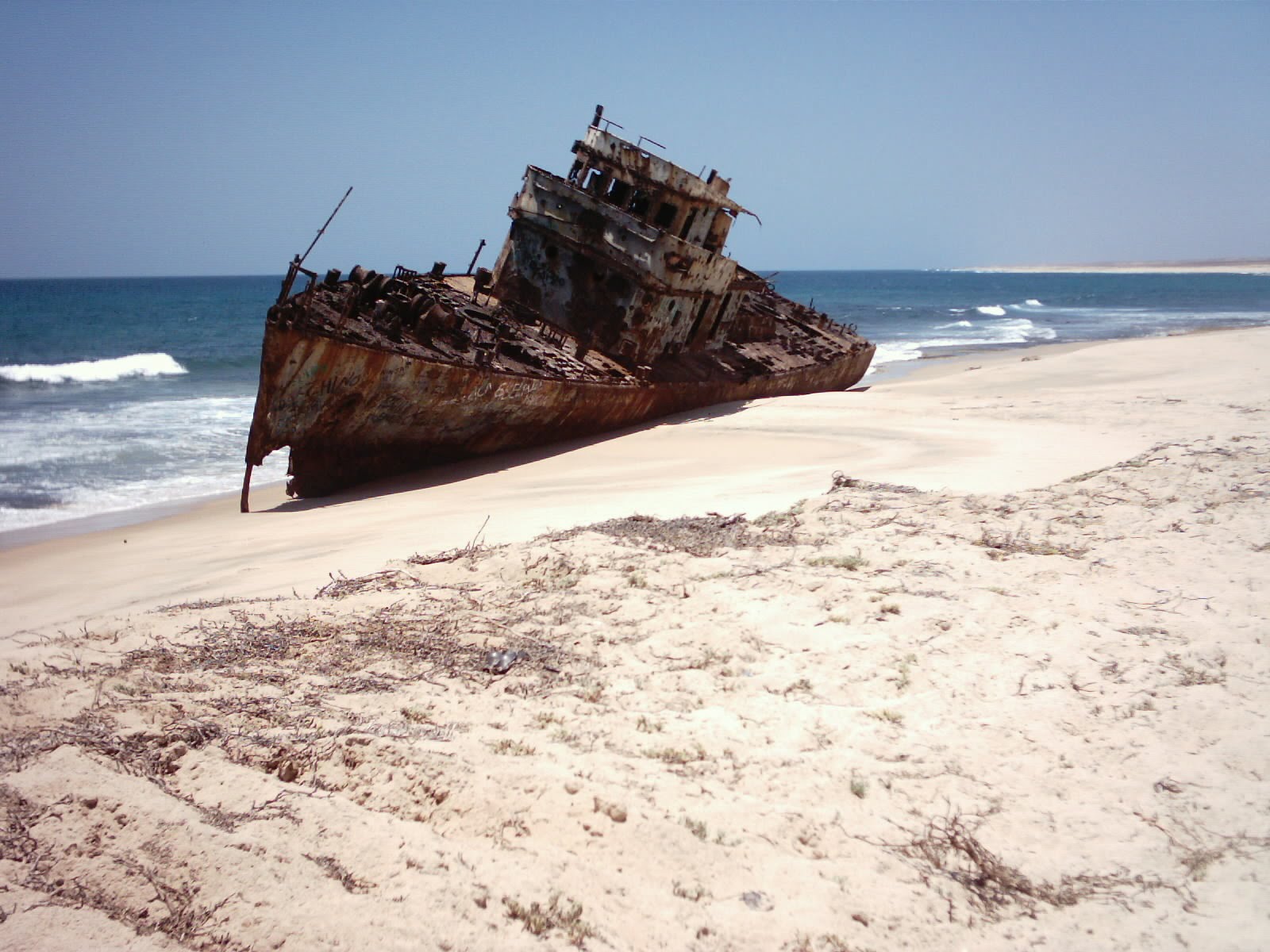 Download Vehicle Wreck Wallpaper