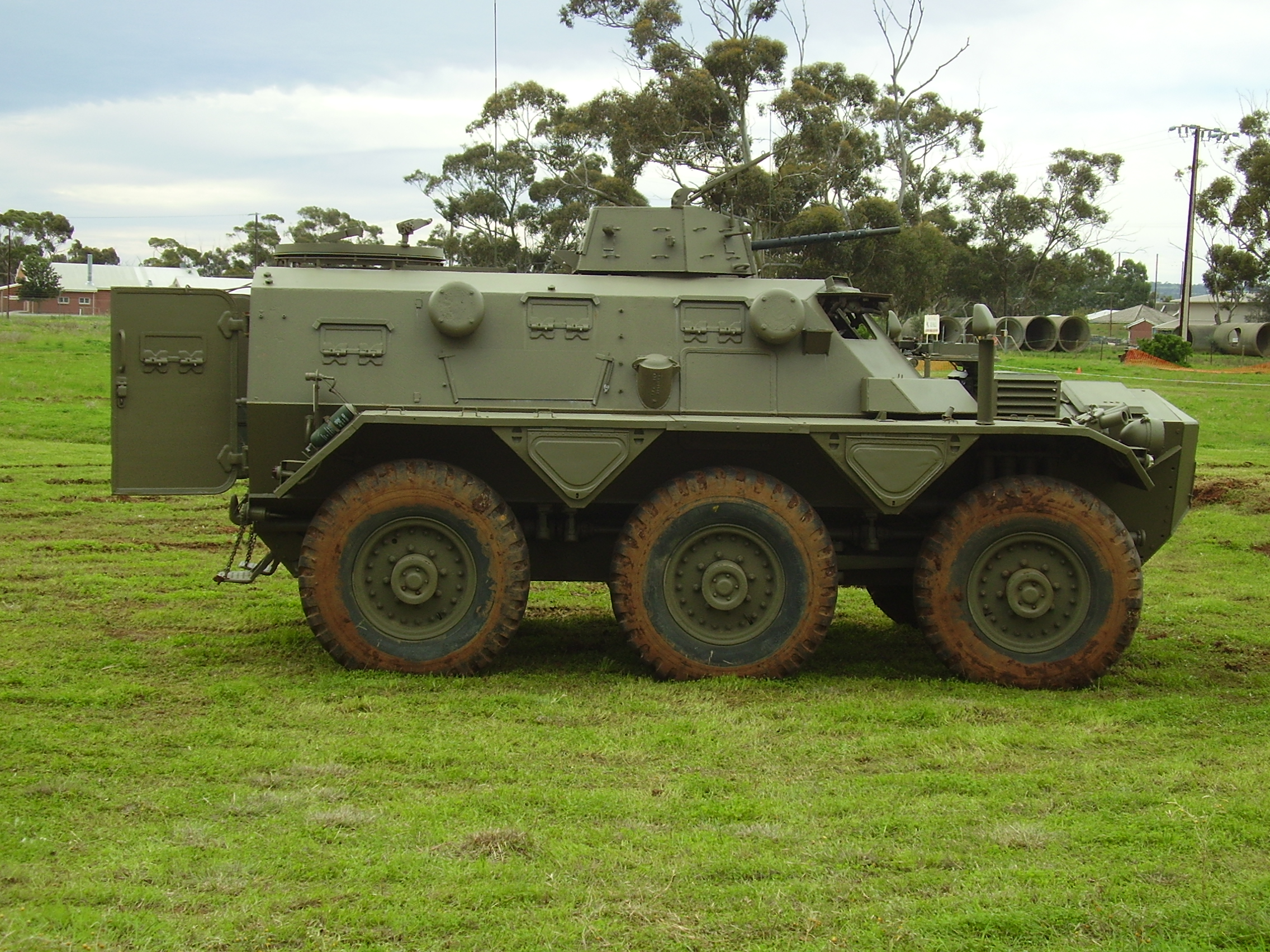 Download Military Fv603 Alvis Saracen HD Wallpaper