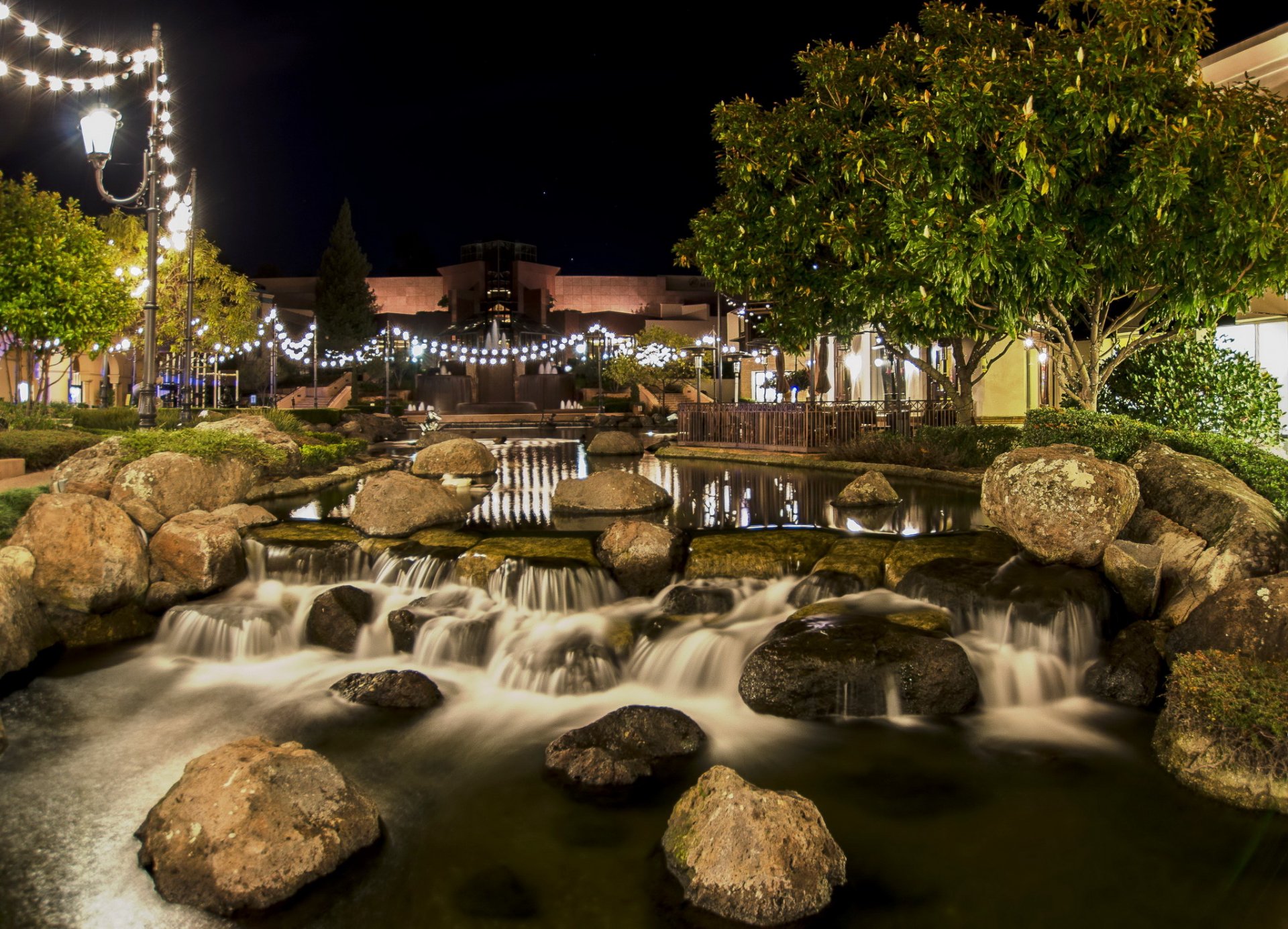 Serene Park Nightscape - HD Wallpaper | 2048x1477 | Wallpaper Abyss