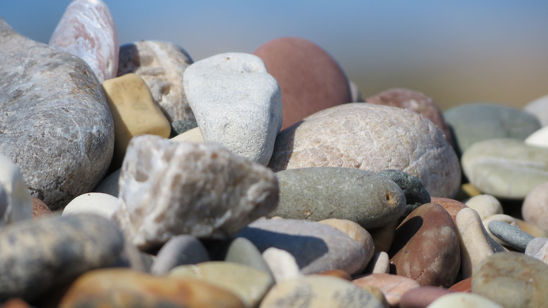 HD Nature’s Rock Harmony: A Close-Up of Earth's Timeless Stones