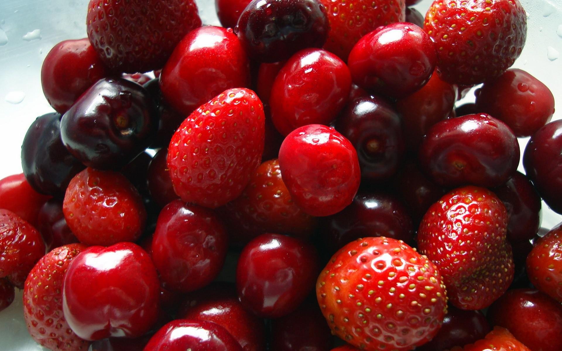 Vibrant Berry Medley - HD Wallpaper
