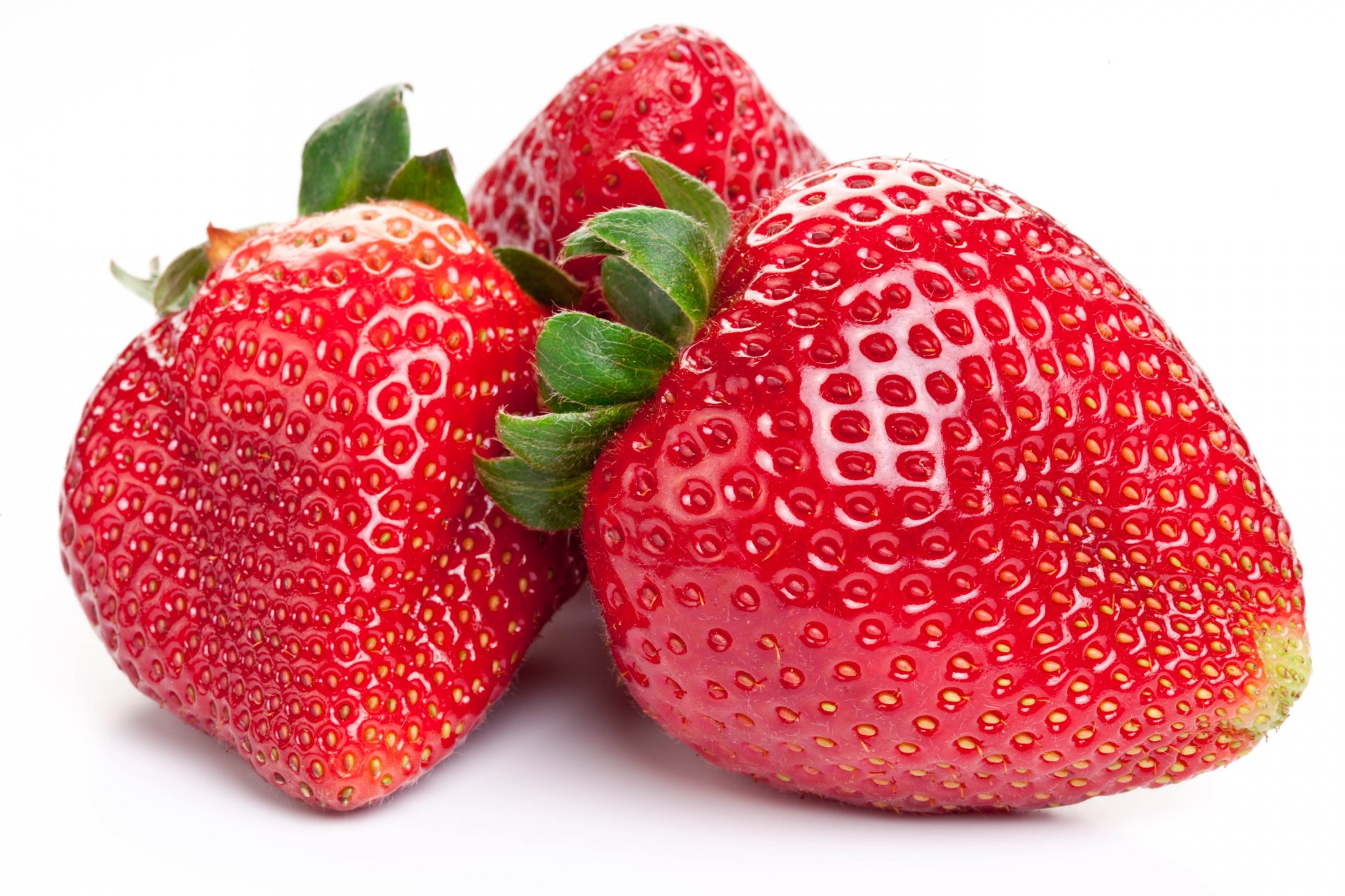 4K Ultra HD Vibrant Strawberries Delight