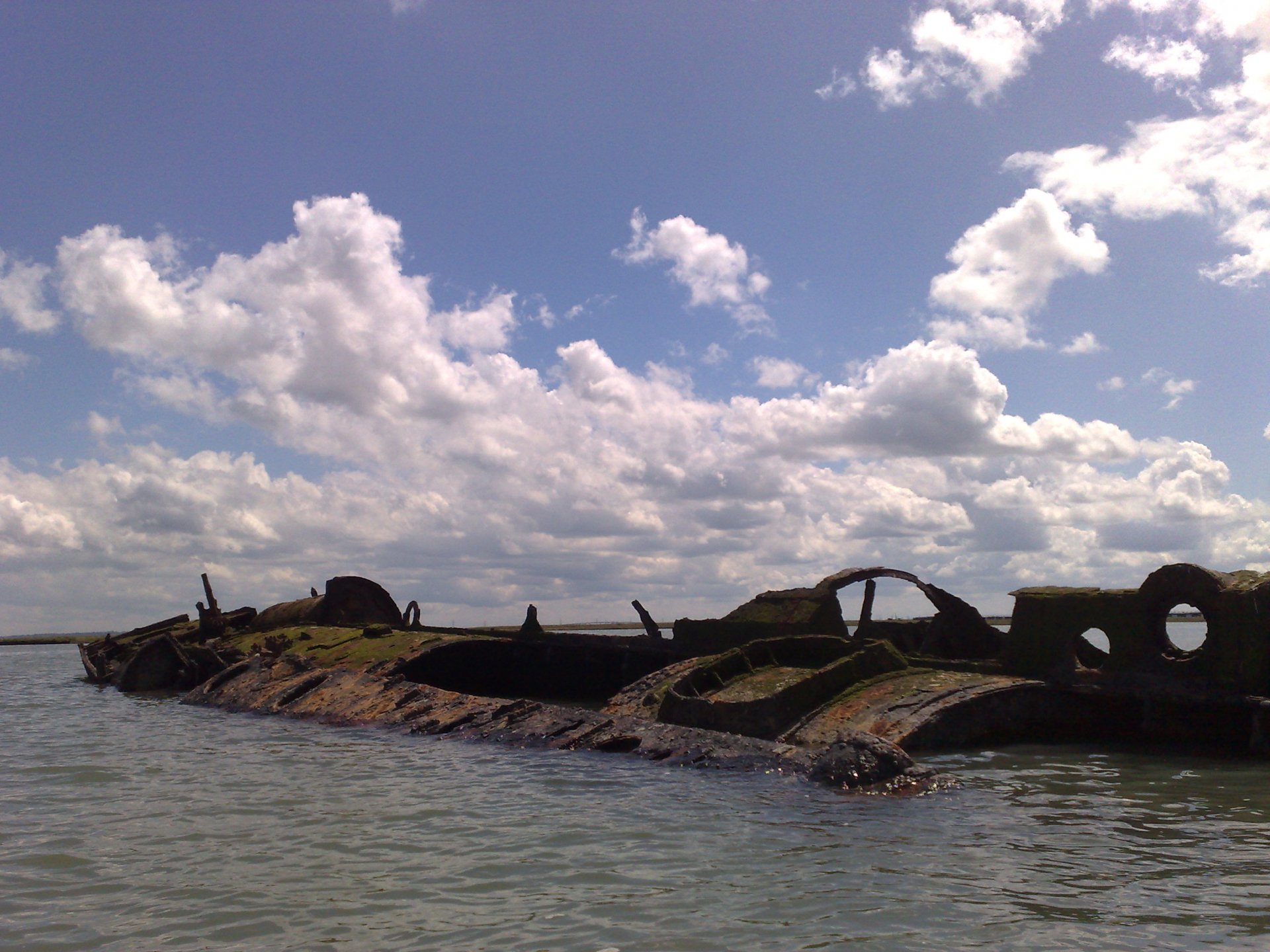 Download Vehicle Wreck HD Wallpaper