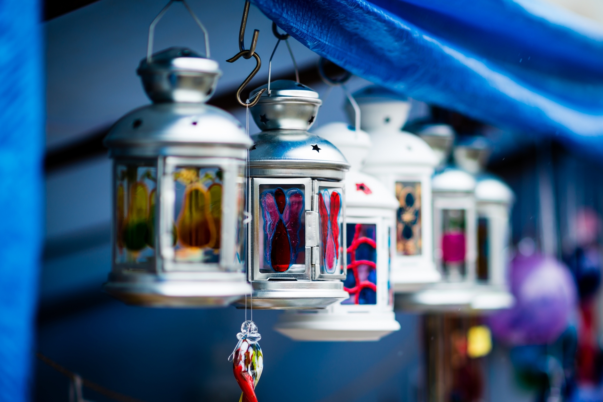 Radiant Glow: HD Man-Made Lantern Showcase