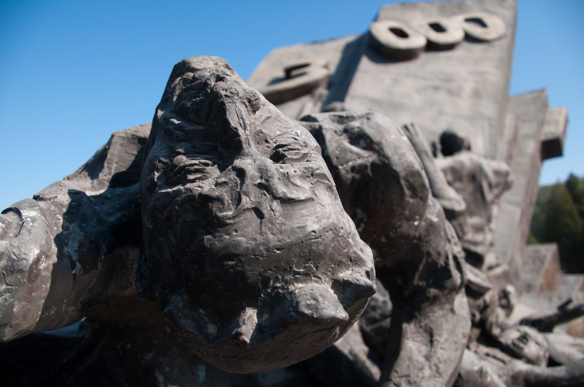 Download Man Made Statue 4k Ultra HD Wallpaper