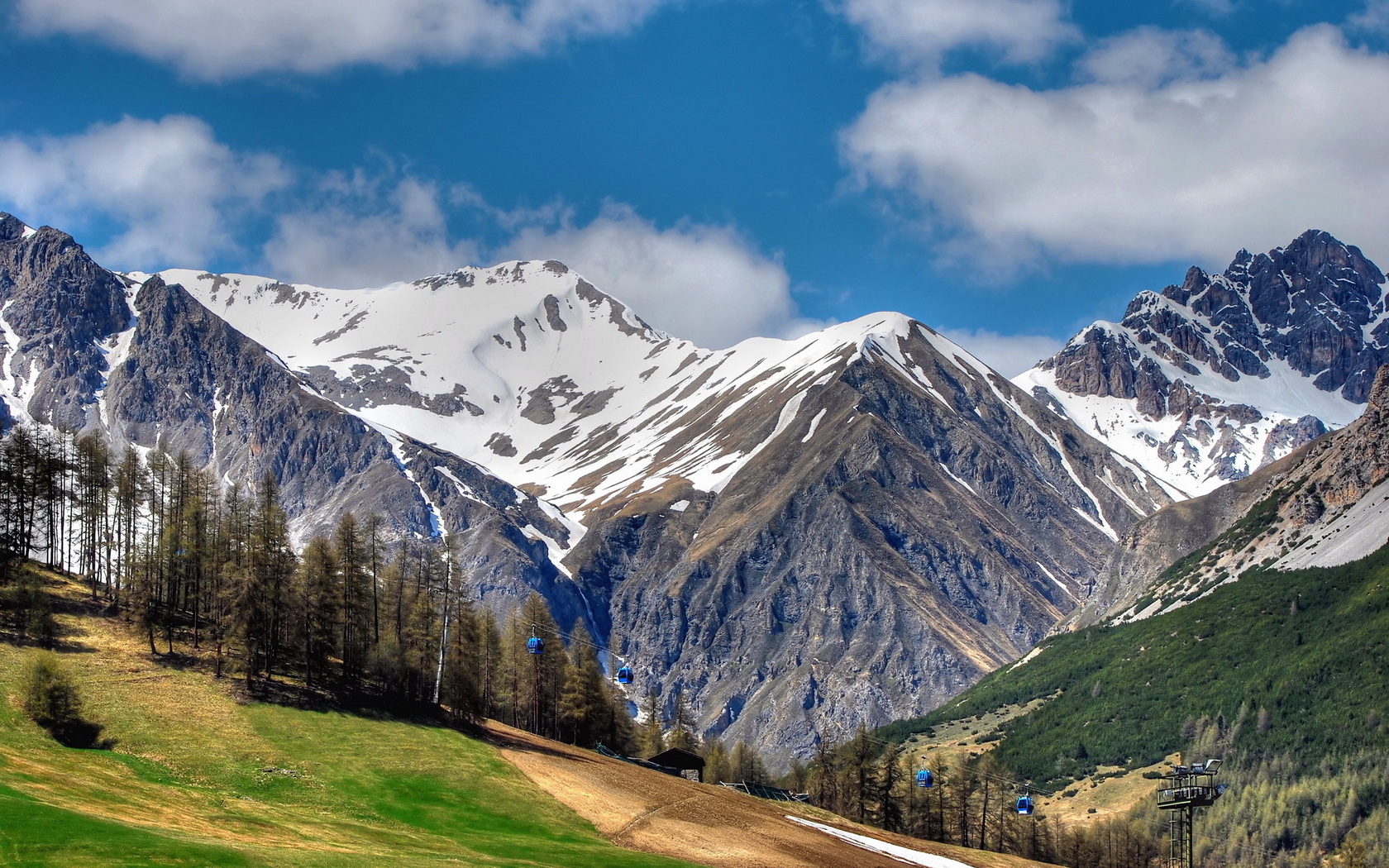 Download Nature Mountain Wallpaper