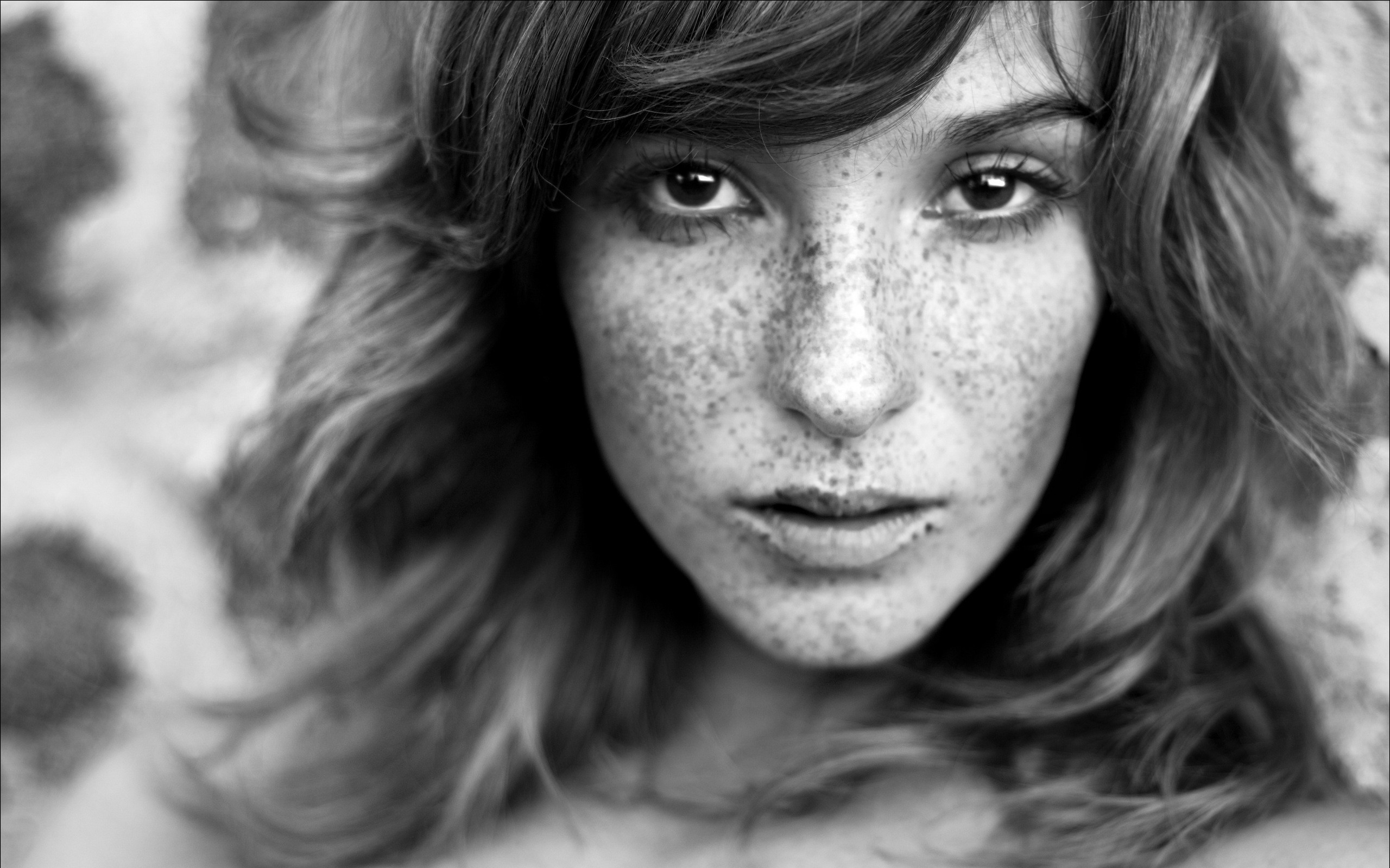 Stunning HD Portrait of a Woman's Expressive Face