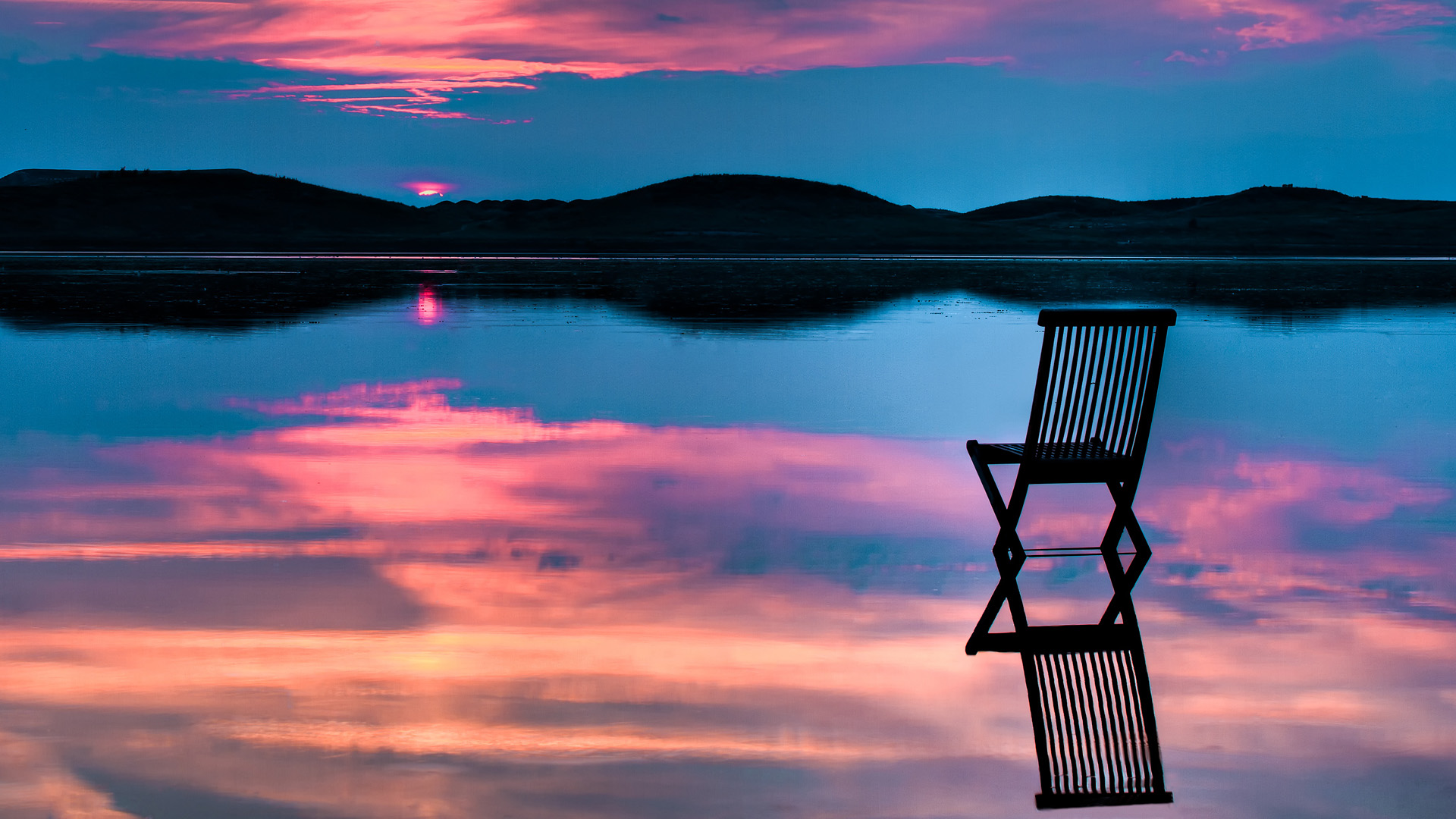 Reflection HD Wallpaper