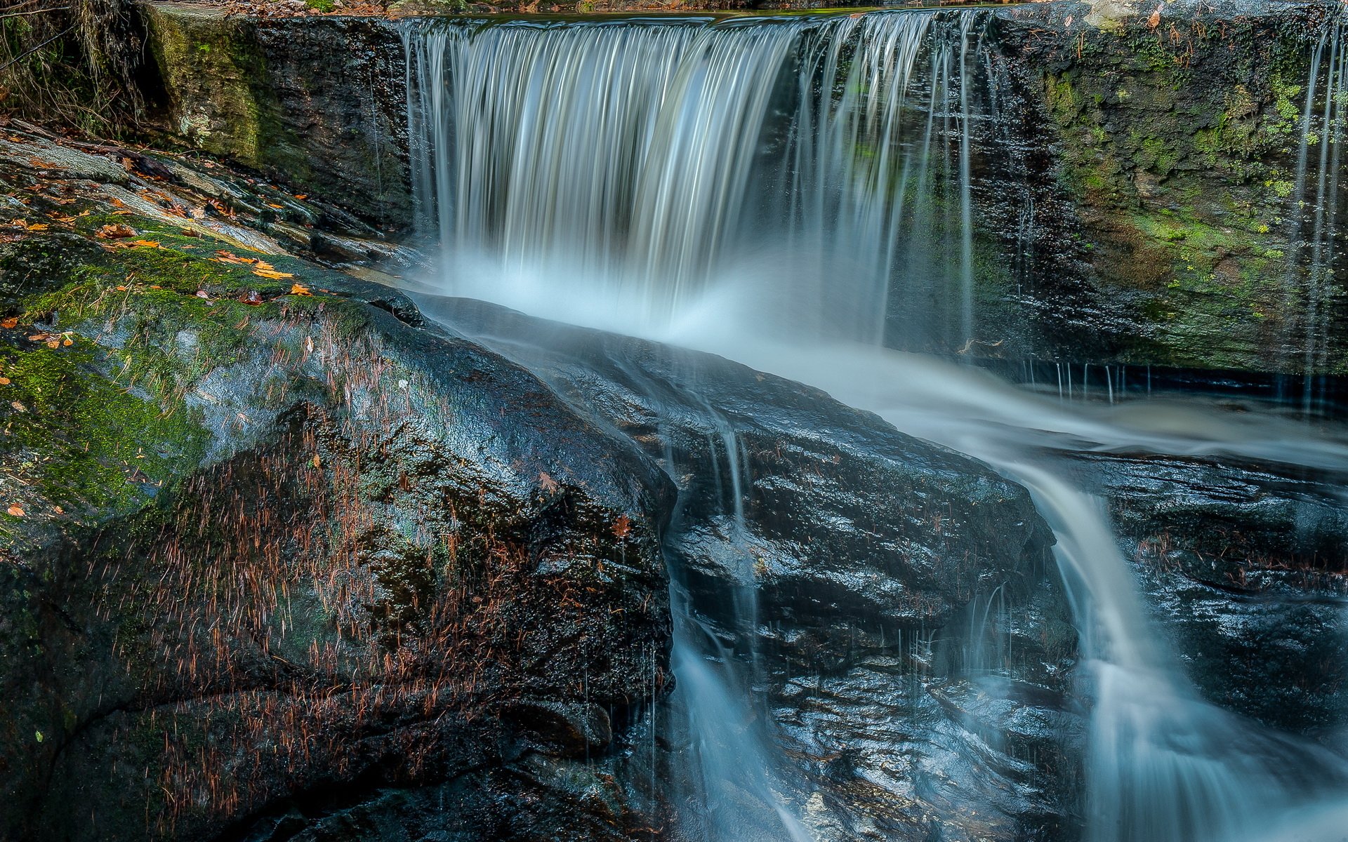 Download Nature Waterfall HD Wallpaper