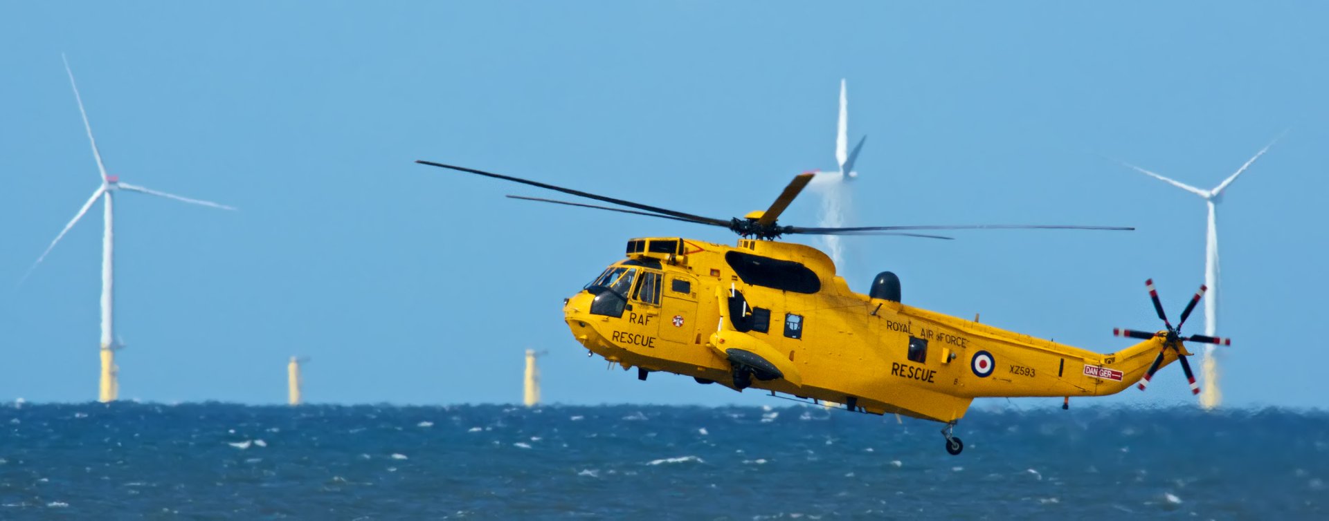 Shooting Helicopter Wallpapers High Resolution