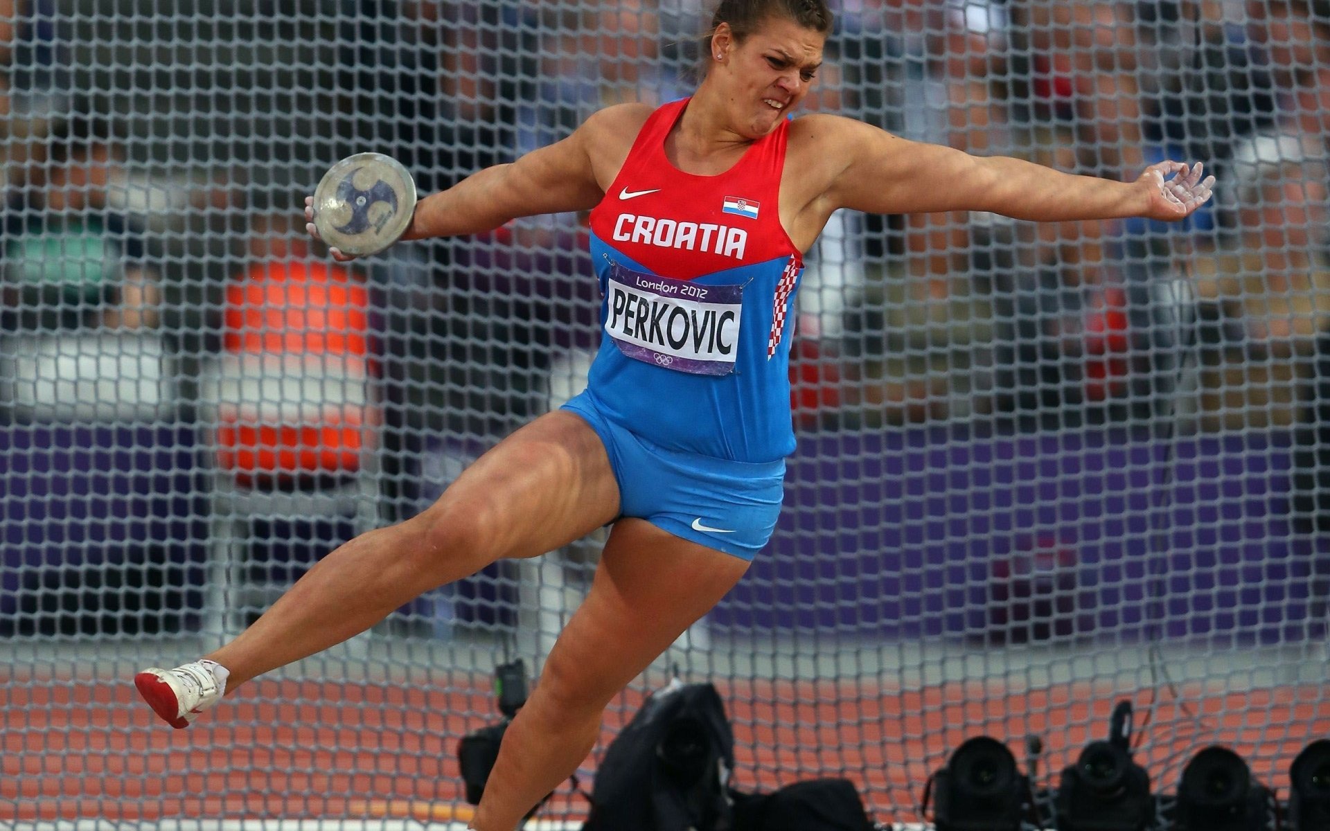 Download Discus Discus Throw Sports HD Wallpaper