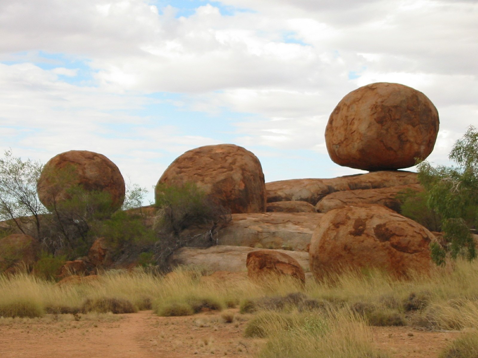 Download Nature Devils Marbles Wallpaper
