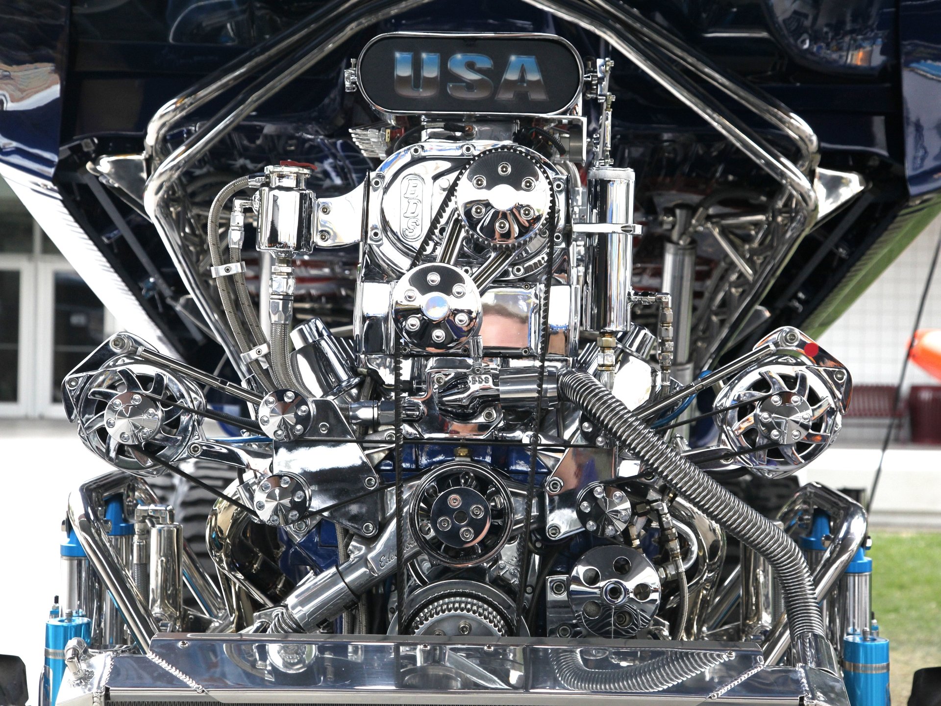 4K Ultra HD Powerhouse: Precision Engine Mechanics Up Close