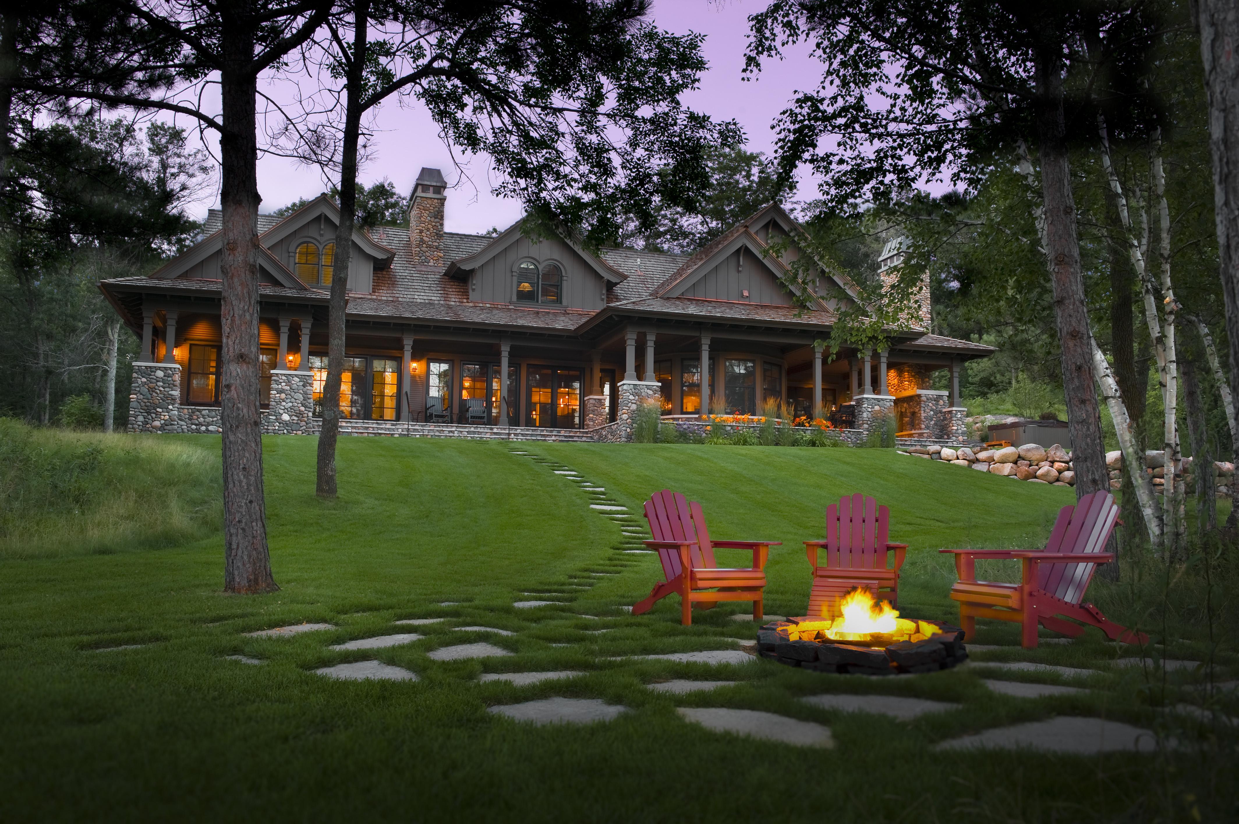 Cozy Ultra HD Cabin Retreat: Man-Made Comfort in Nature’s Embrace